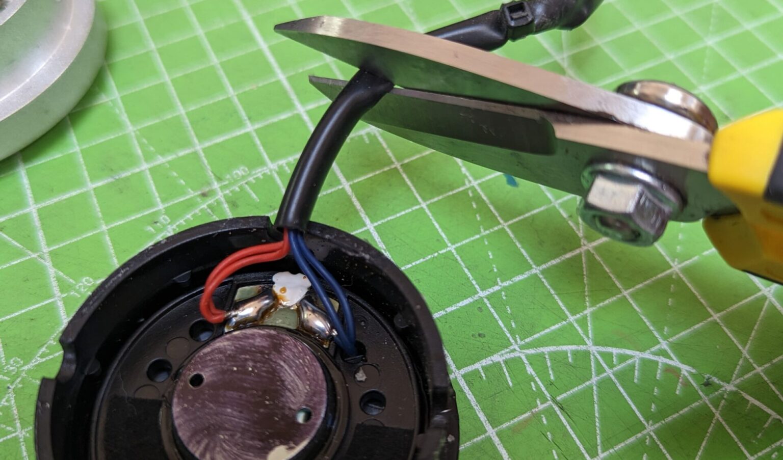 Grado SR325e Cable Upgrade – CustomCans.co.uk Custom Headphone Blog