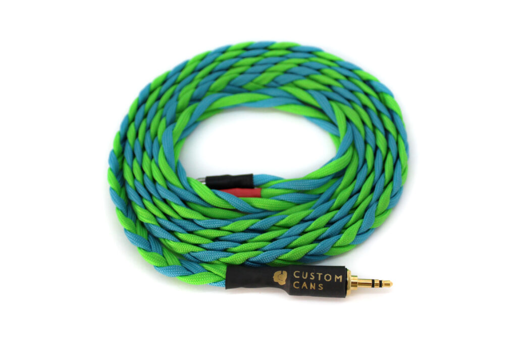 Ultra-low capacitance cable with extended slim 3.5mm jacks ...